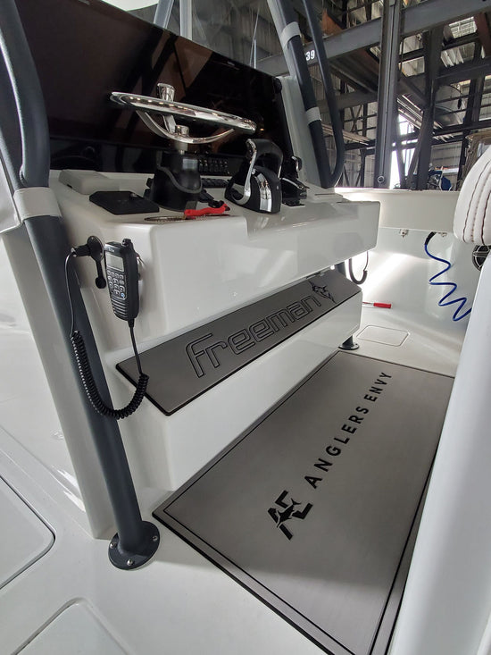 DEKit Custom Helm Pad | Anti Fatigue Boat Mats – DEKIT